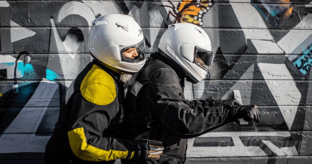 Choosing The Right Motorbike Helmet: A Complete Guide – The Bike Strike