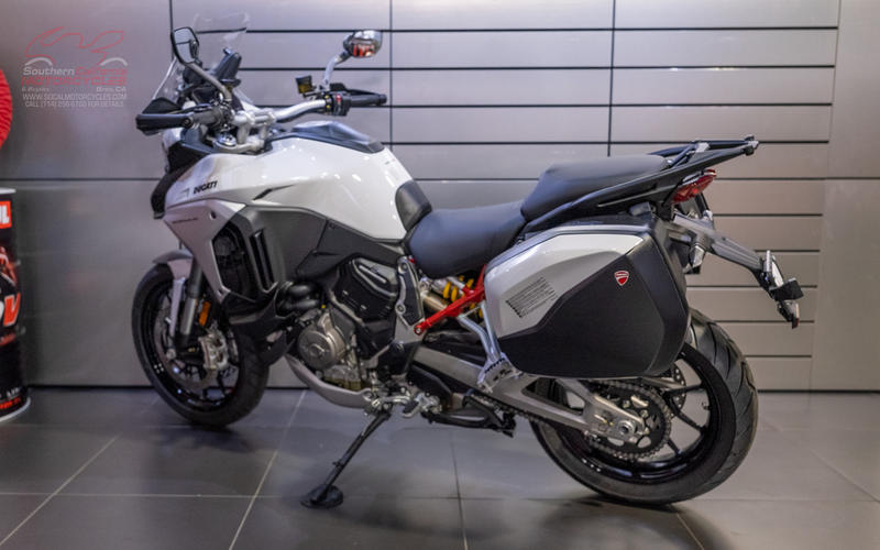 12 Safest Motorcycles With High-Tech Safety Features – The Bike Strike